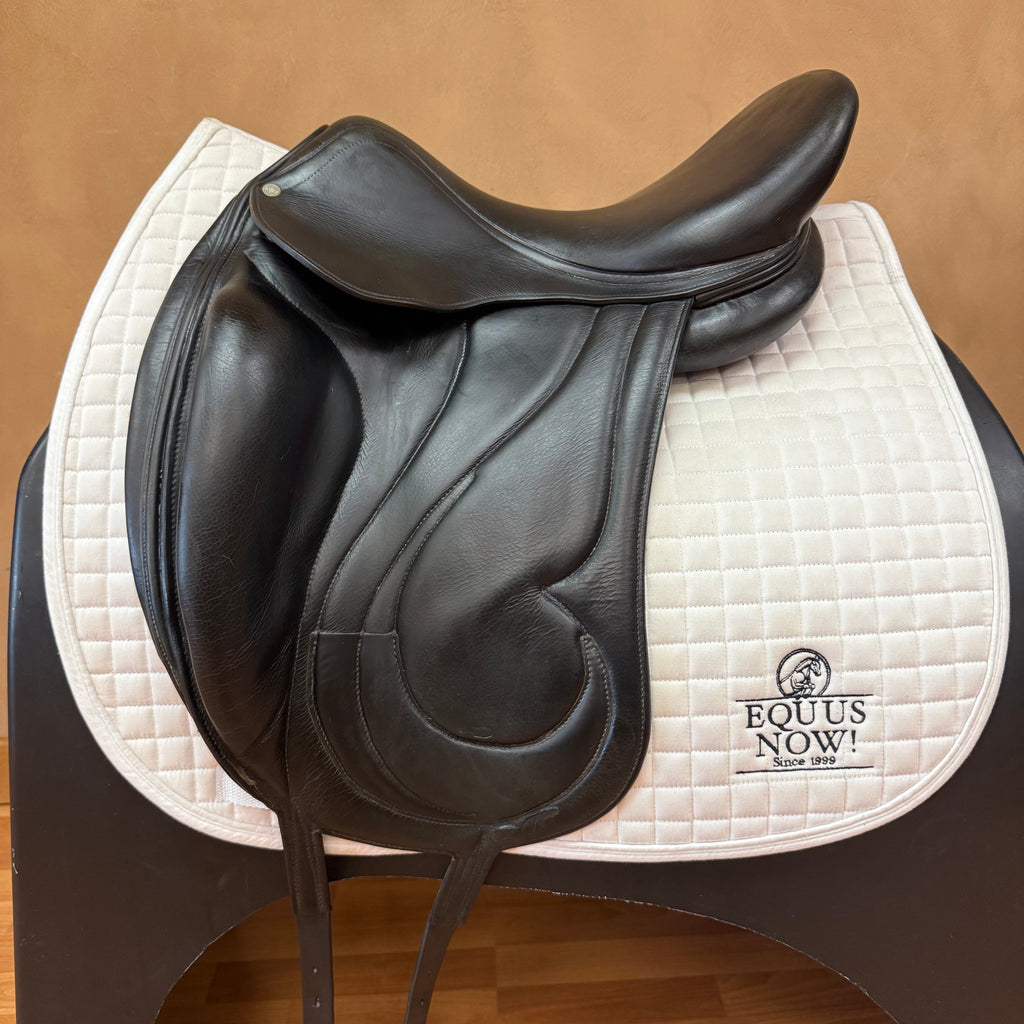 Used Antares Cadence Dressage Saddle 17" Medium Tree - Equus Now!